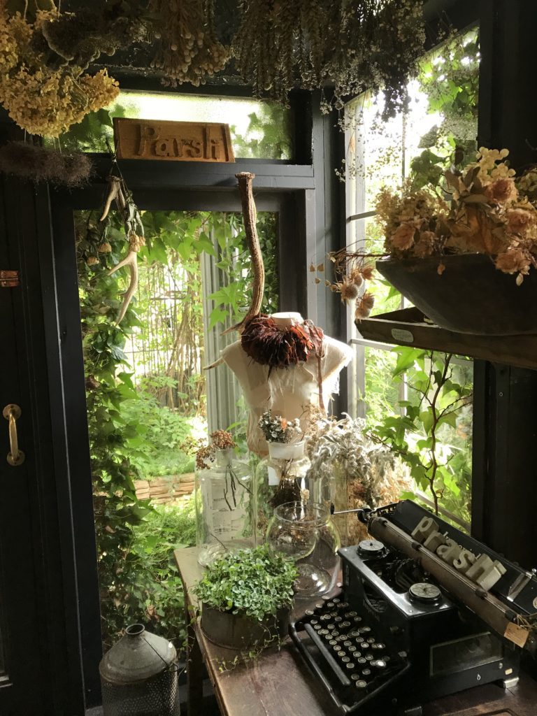 【オススメ】札幌の隠れ家カフェ『parsli（パスリ）』に行ってみた。 | アジアで瞑想してみたい Meditation in Asia